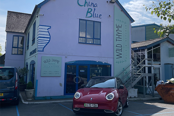 Quirky cafes in Totnes - City West Country